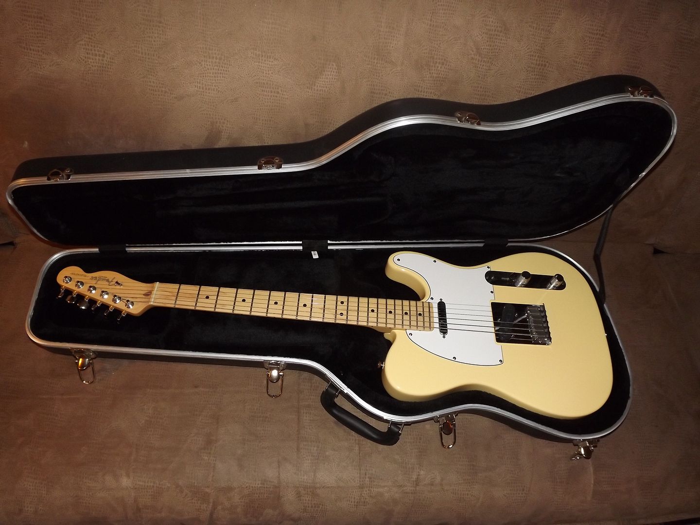 "Vintage White" American Telecaster - OffsetGuitars.com